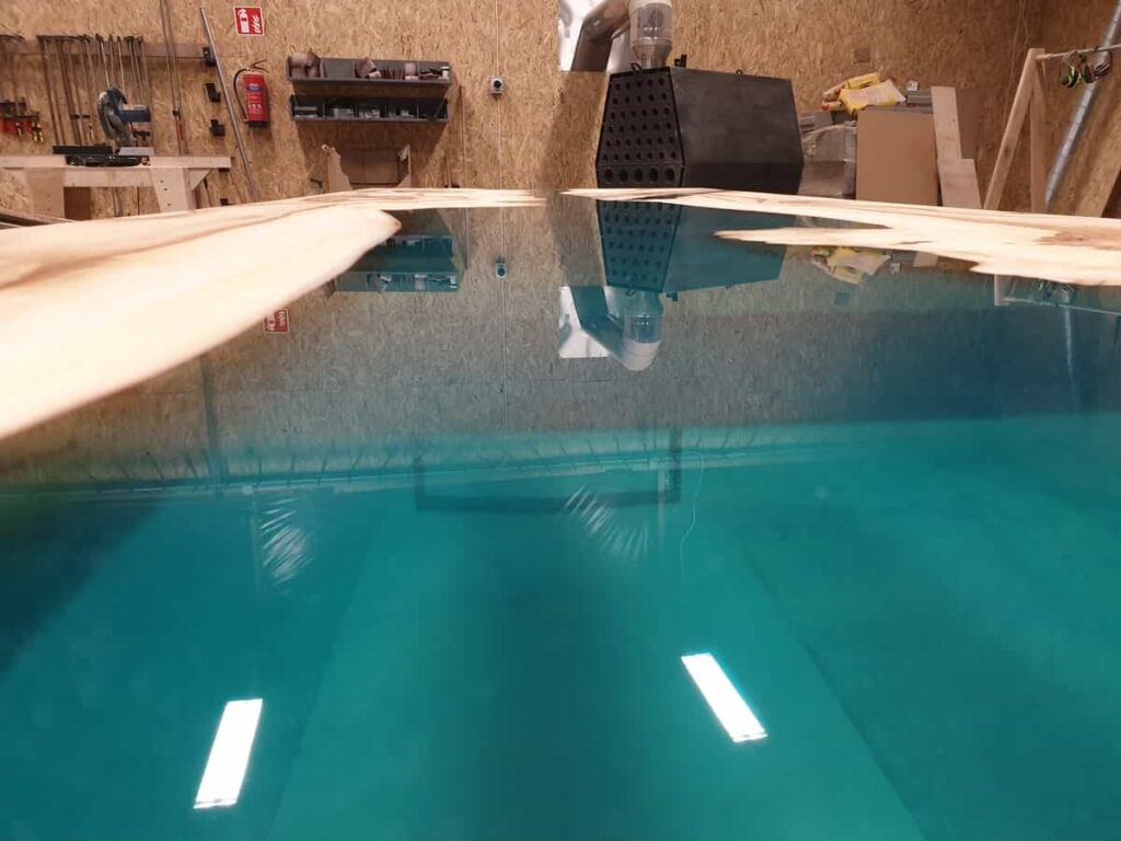 Epoksiid laud - Täispuidust mööbli valmistamine - sowood.ee