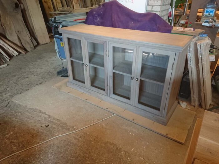 Puidust kapp - Täispuidust mööbli valmistamine - sowood.ee